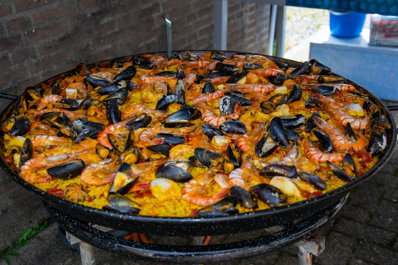How To Make Perfect Paella On A Pellet Grill - Learn to BBQ